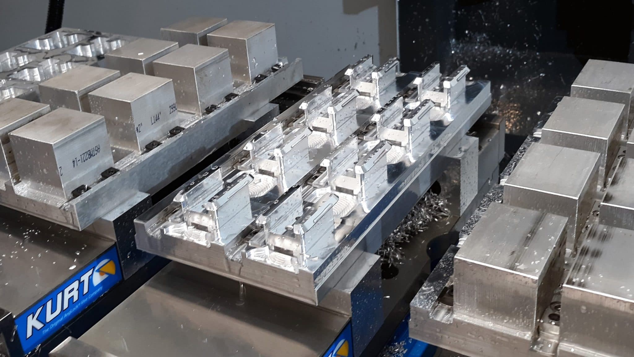 Carlson Store Fixtures - Fast Retail Pop-Up - Rute Design