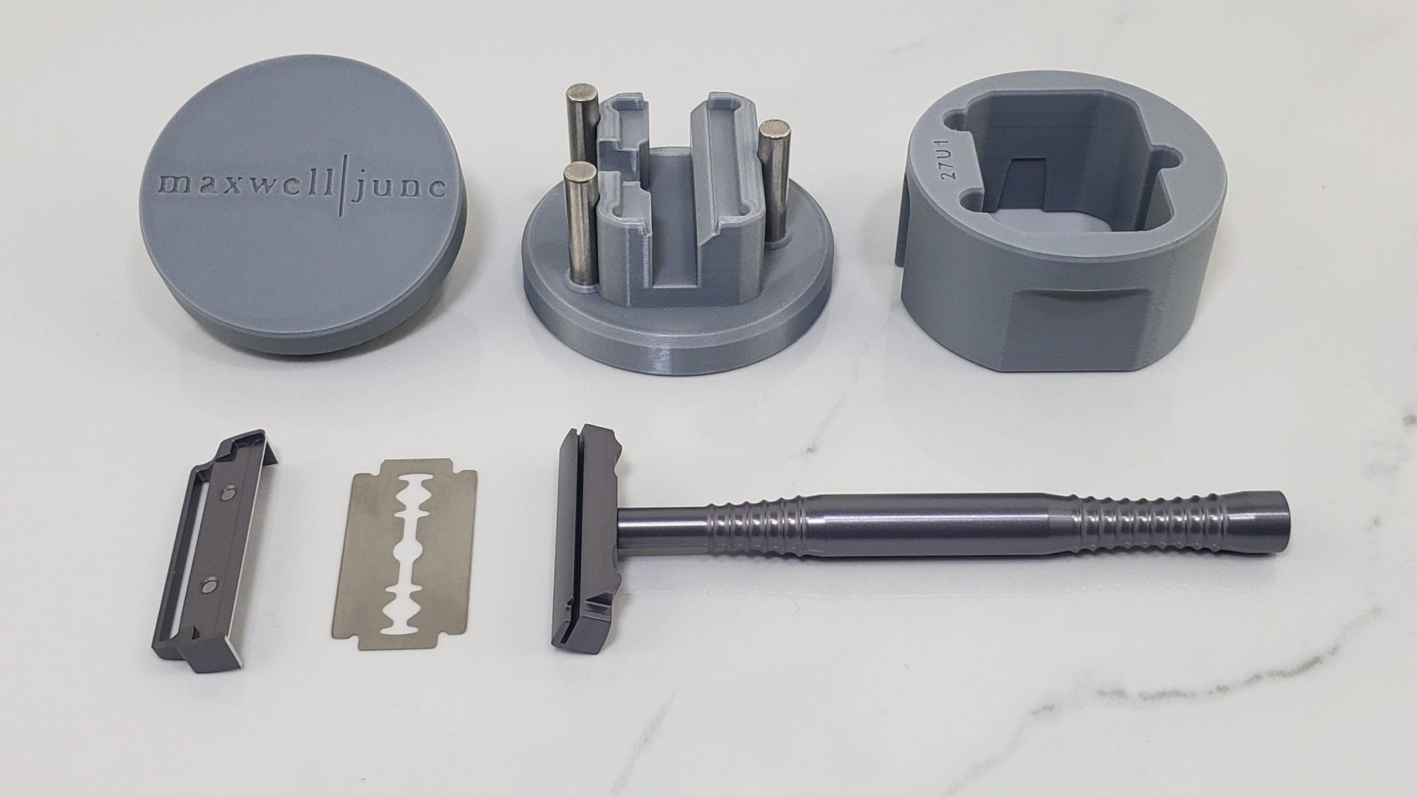 Maxwell June - Twin Blade Razor - Rute Design